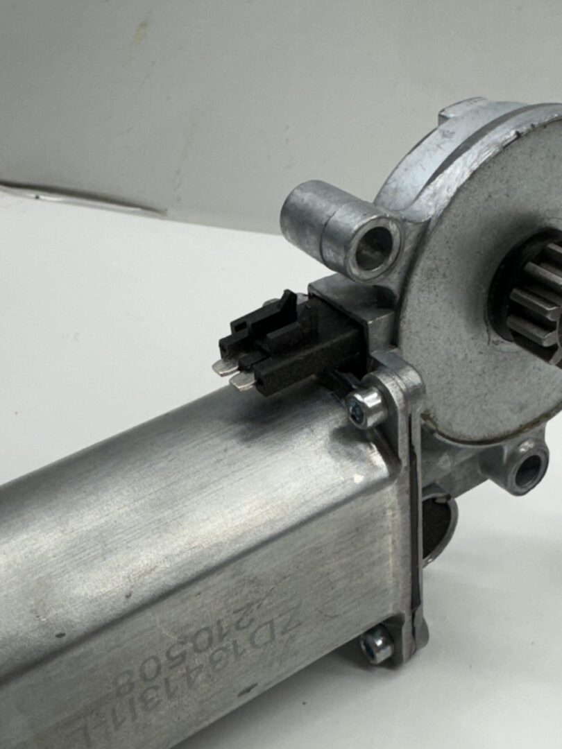 Motor - Replacement - Power Chute Design